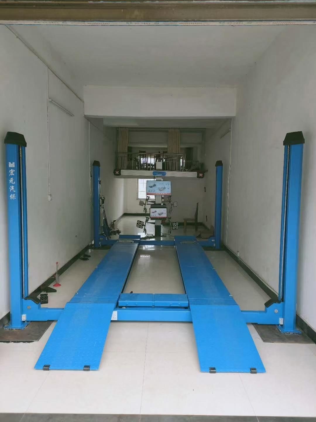 TJS41-41240 4000KG Four Post Car Lift - AlterTool