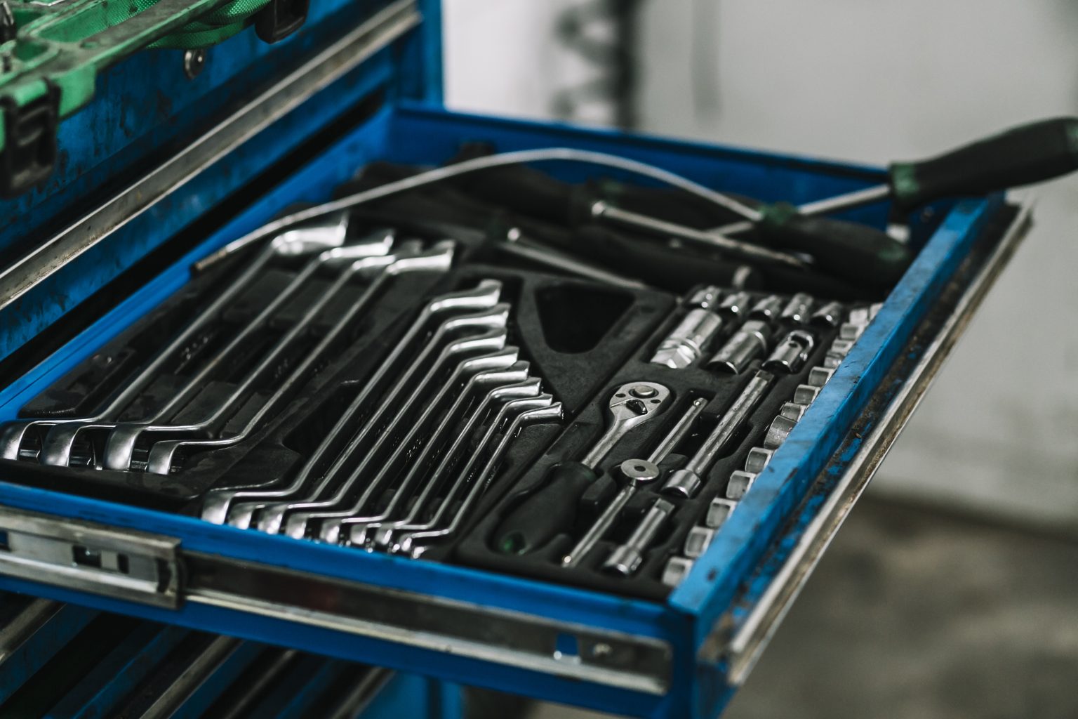 Essential Motorcycle Repair Tools for DIY Maintenance- AlterTool